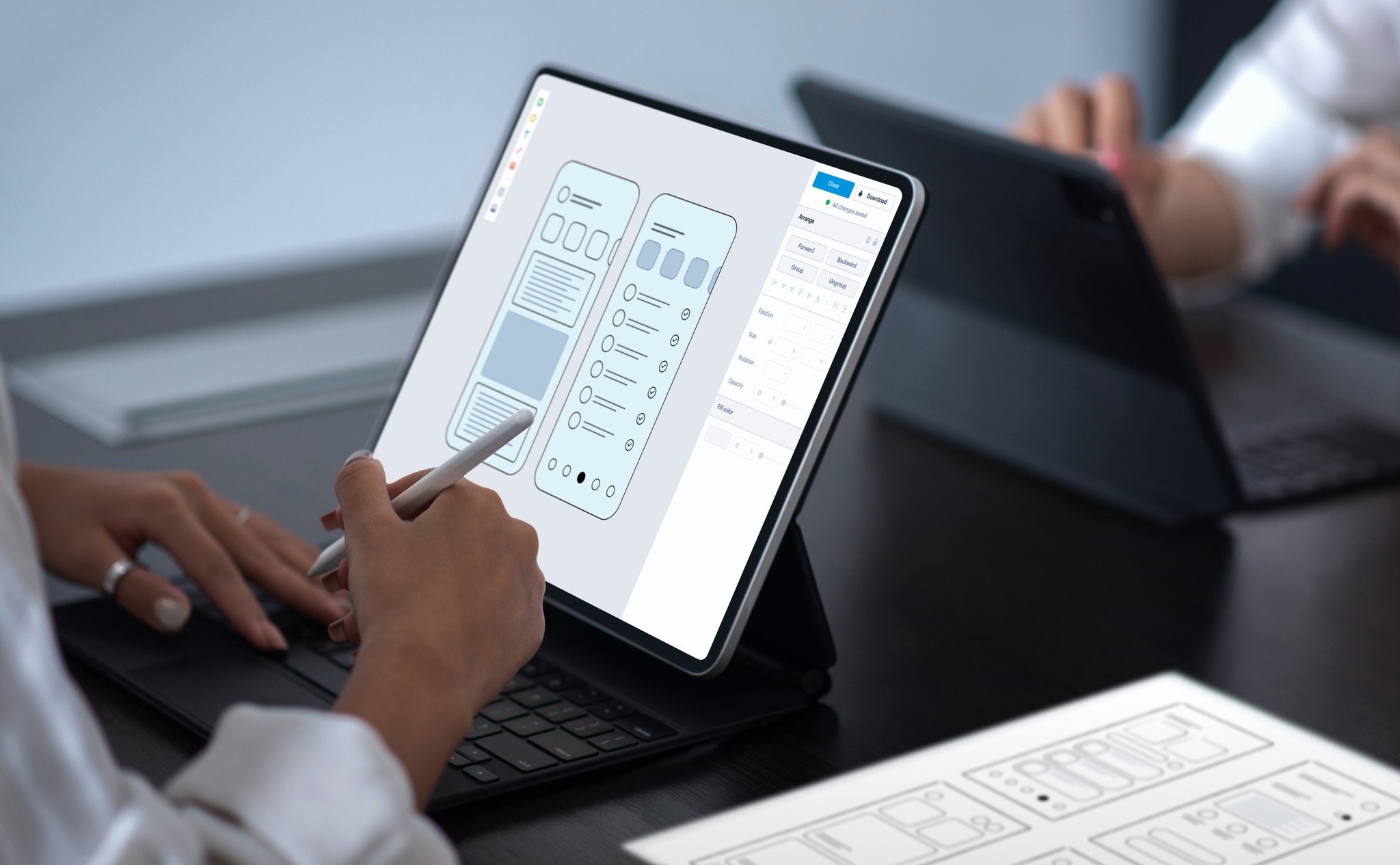Characteristics of DBMS Approach